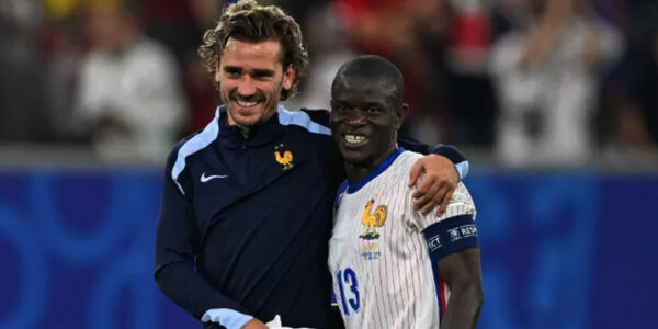 LeBron James Bantu Lakers Merekrut Klay Thompson - Berita Olahraga ...